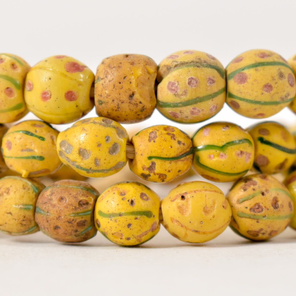 Venetian Yellow Trade Beads 30 Inch – Africa Direct