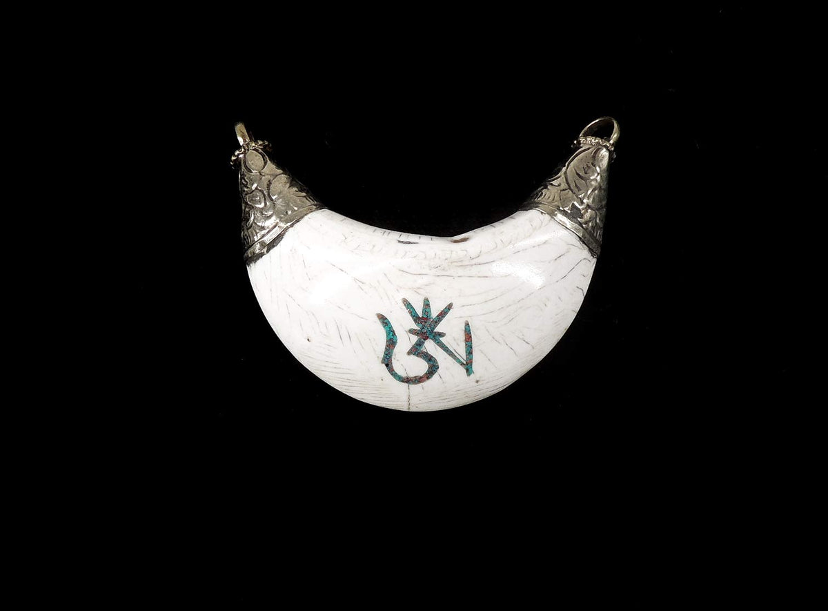 Tibetan Sacred Chank Shell Pendant – Africa Direct
